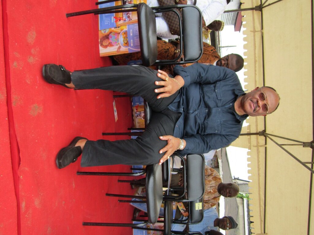 Andem et Bell pour la paix à New-Bell - Camfoot.com